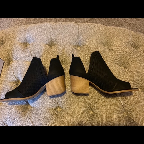 Qupid | Shoes | Black Peep Toe Booties | Poshmark